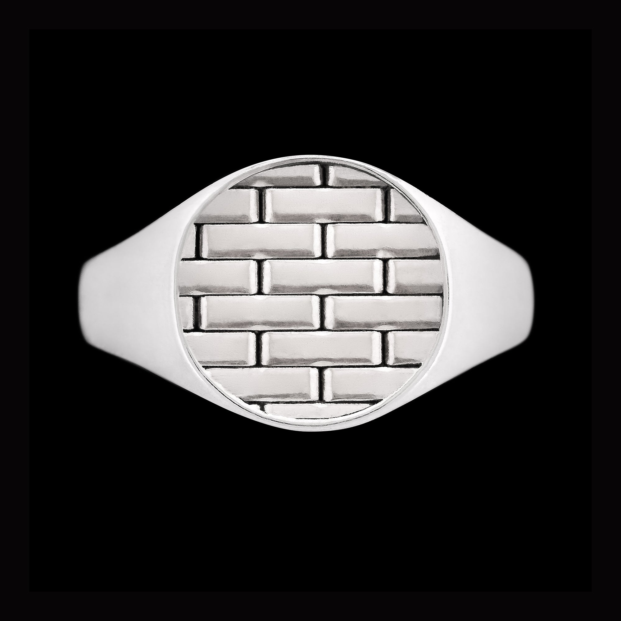 BRICK WALL RING – LITTLE BLUE CHAMP